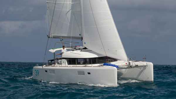 Jeanneau Lagoon 35 CCC Catamaran Sailboat Review | Cruising World