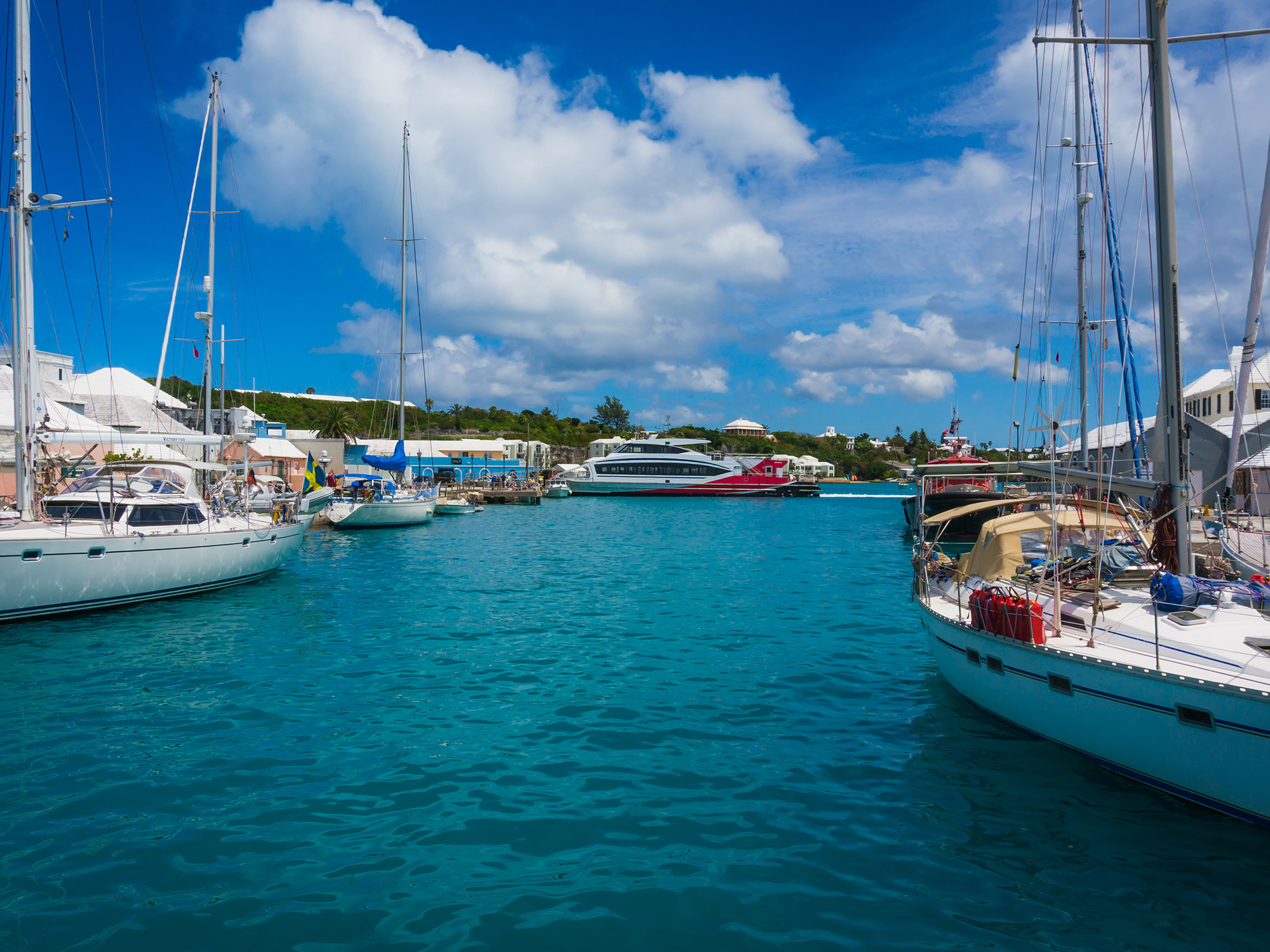 The Halfway Point: Sailing to Bermuda