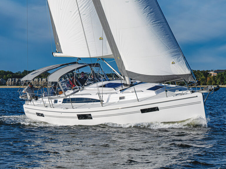 2025 Boat of the Year: Best Full-Size Cruiser 40 to 45 Feet