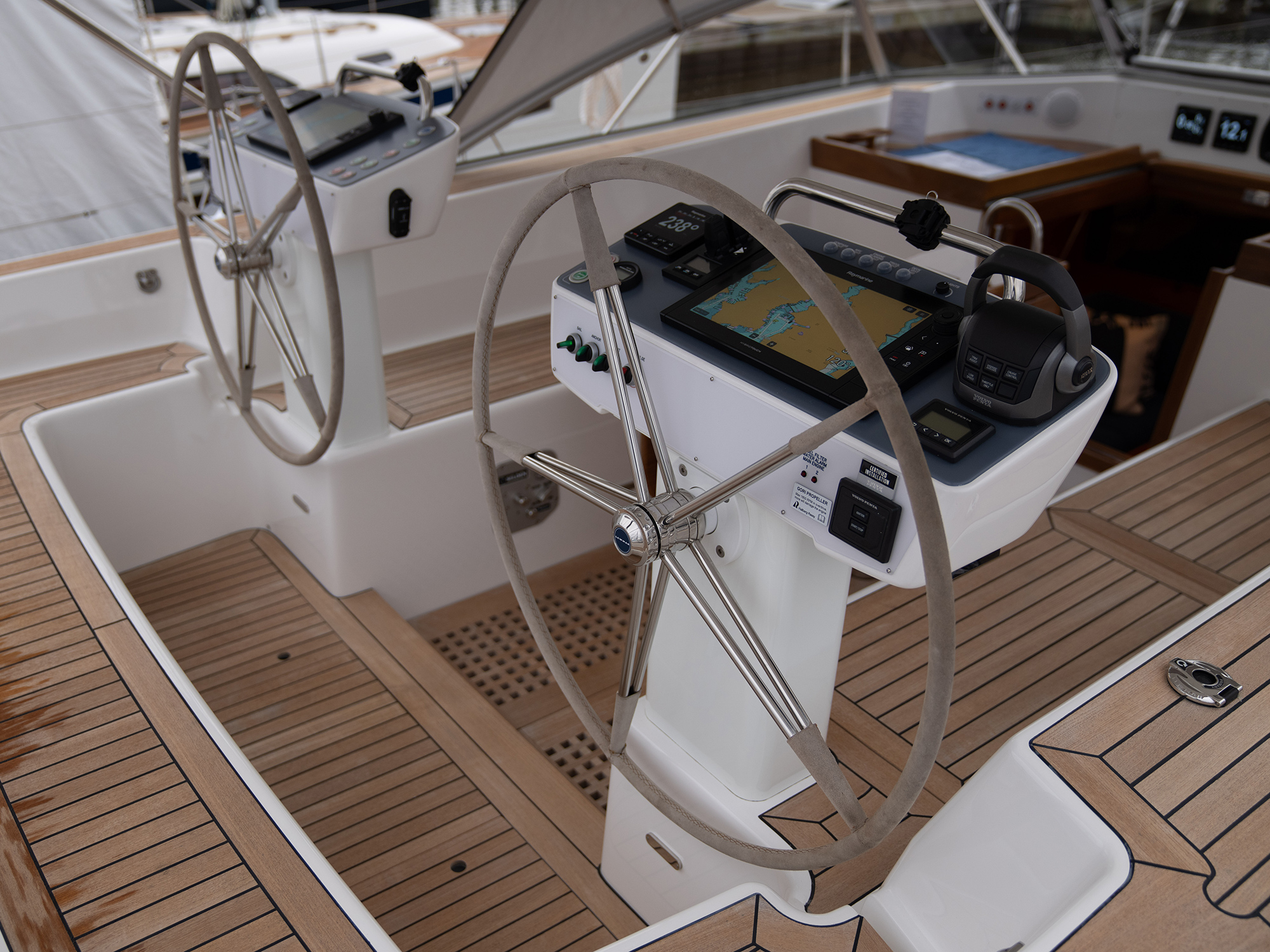 Boat Review: Hallberg-Rassy 57